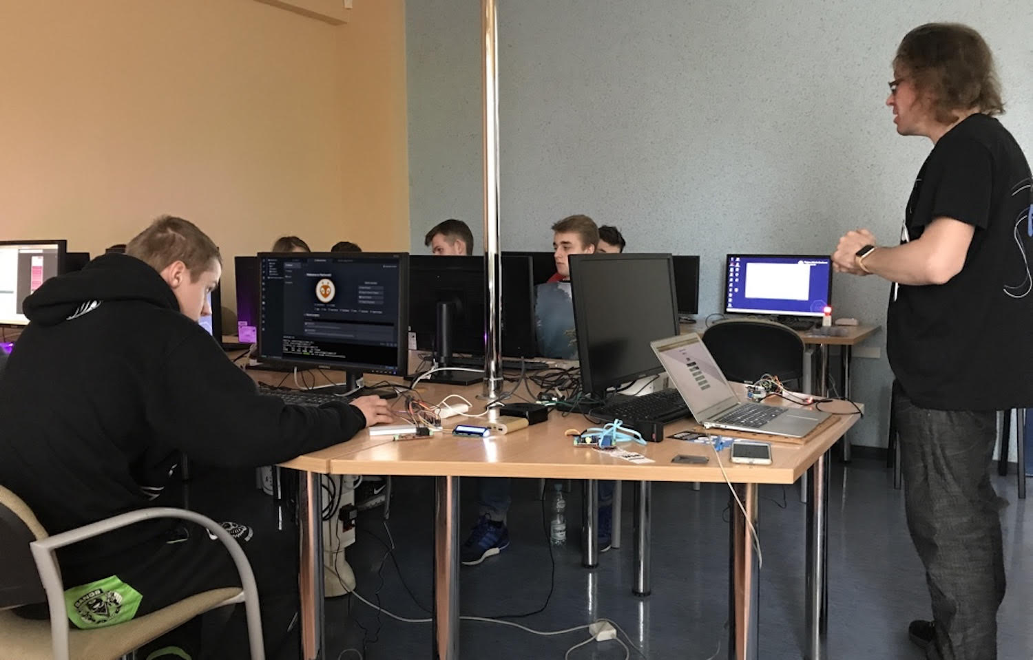 Electrodragon boards and modules used in education – ElectroDragon